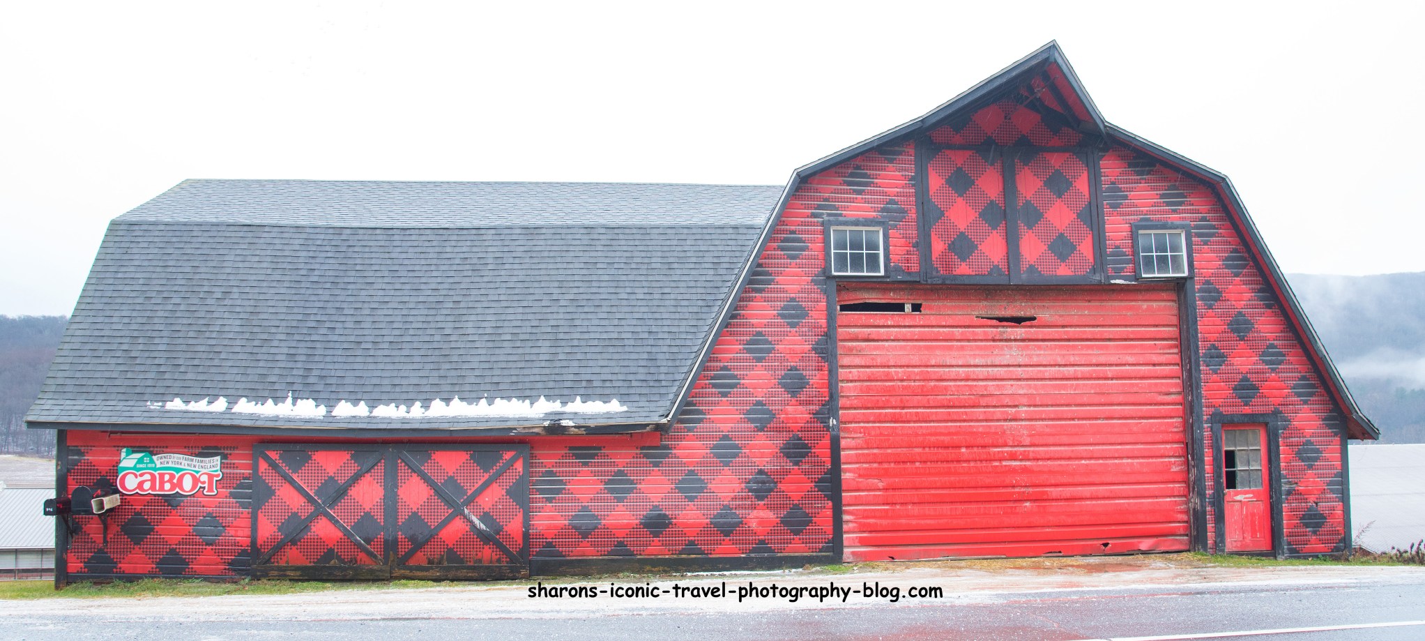Plaid Barn – Sharon's Iconic Travel Photography Blog