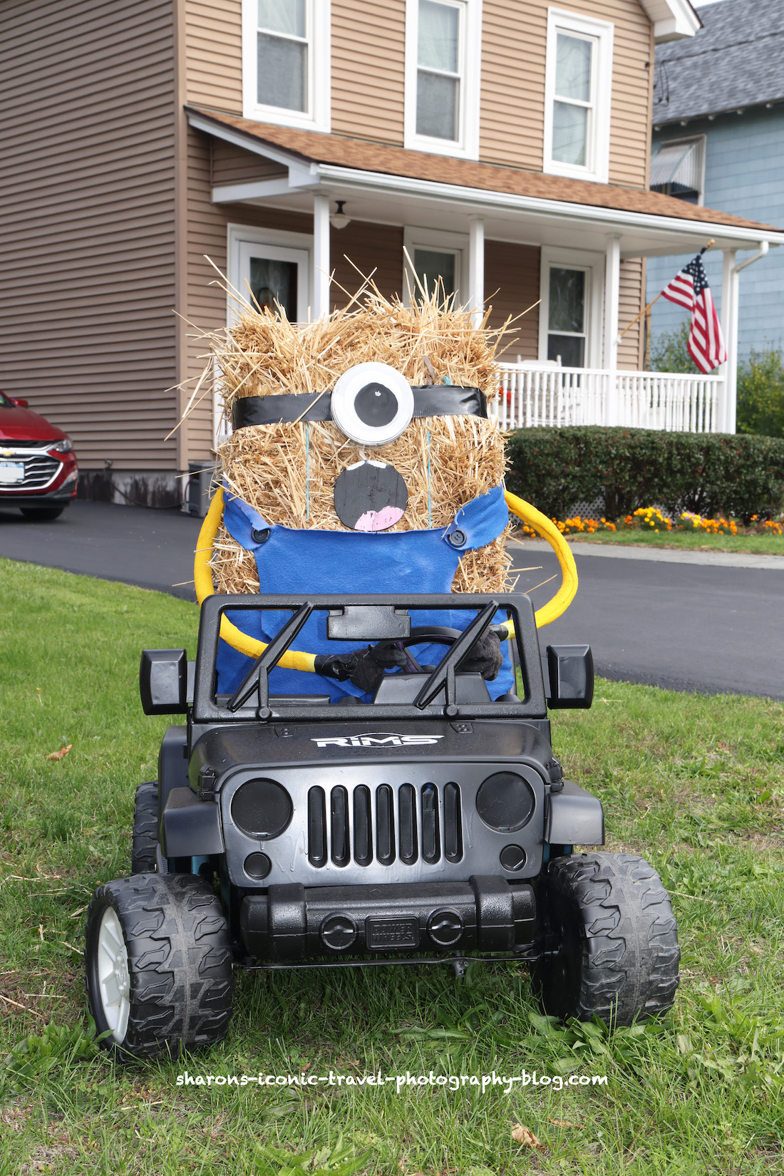 Minions Hay Bale Art 2022 – Sharon's Iconic Travel Photography Blog