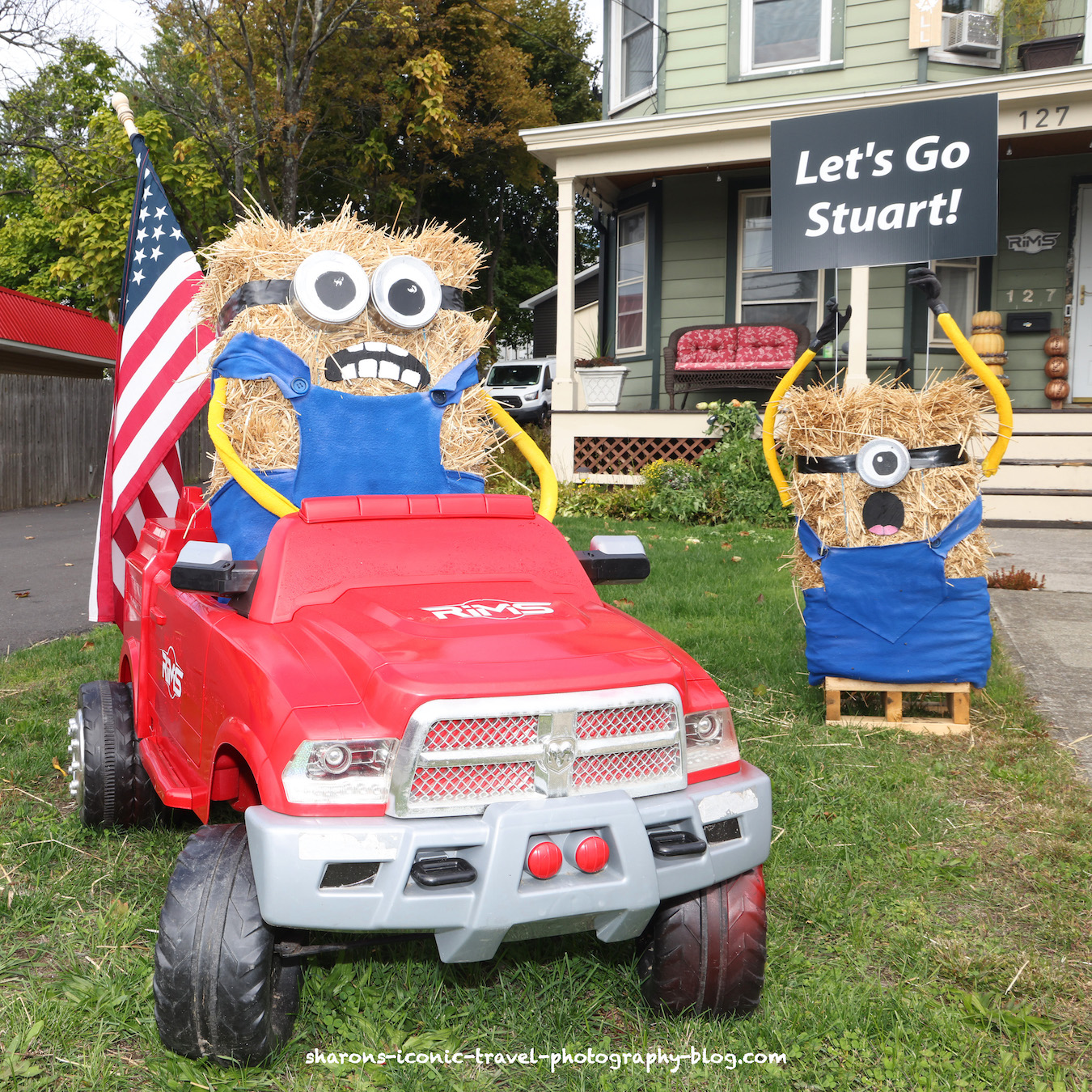 Minions Hay Bale Art 2022 – Sharon's Iconic Travel Photography Blog