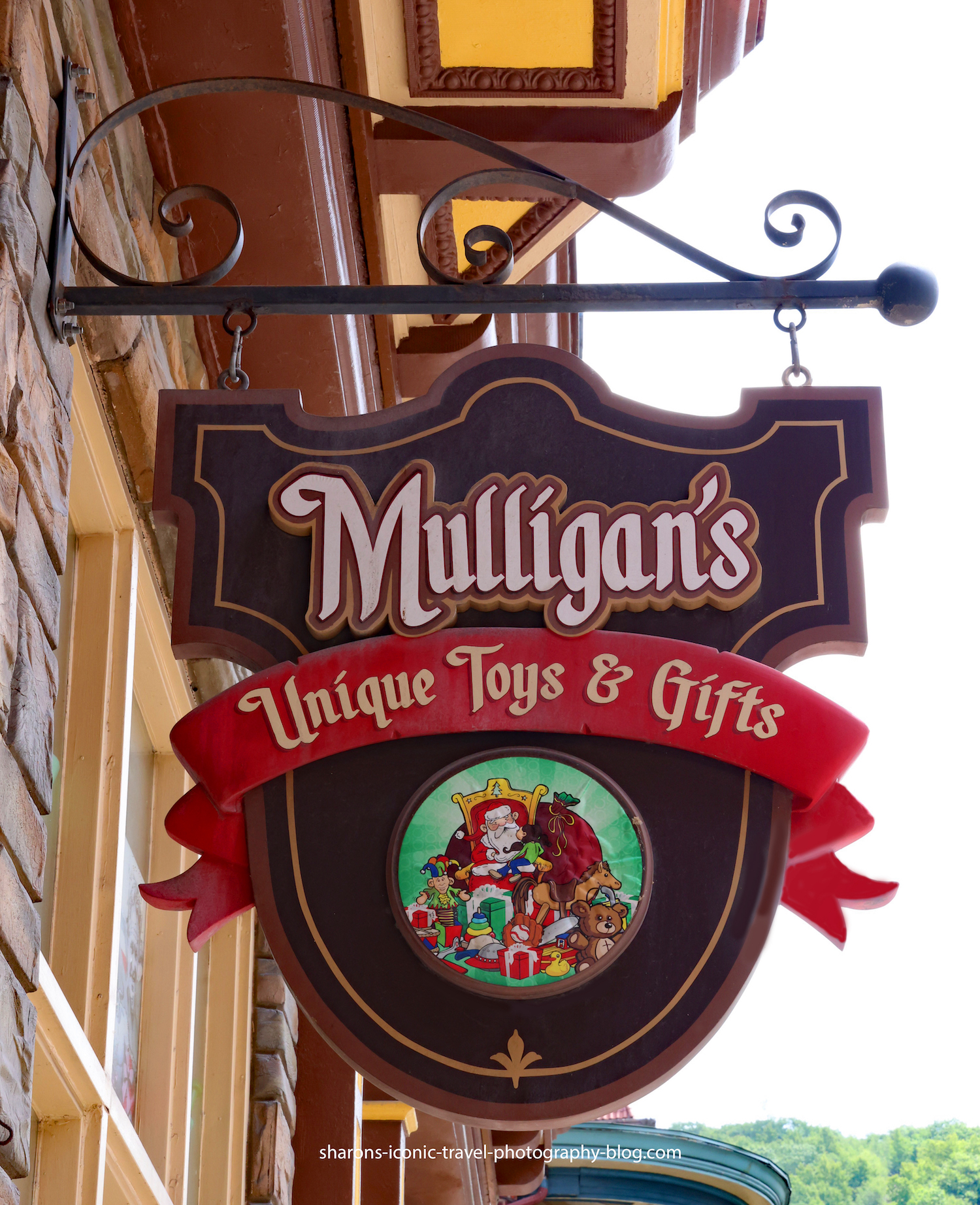 Signs of Jim Thorpe, Pennsylvania – Sharon's Iconic Travel Photography Blog