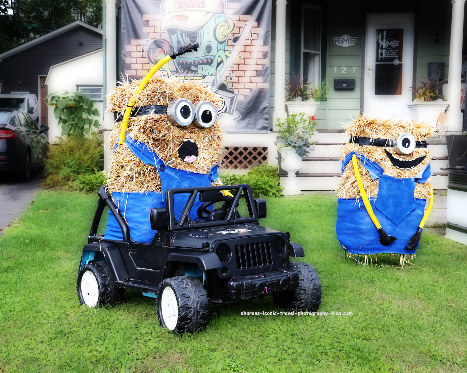 Minions Hay Bale 2023 – Sharon's Iconic Travel Photography Blog